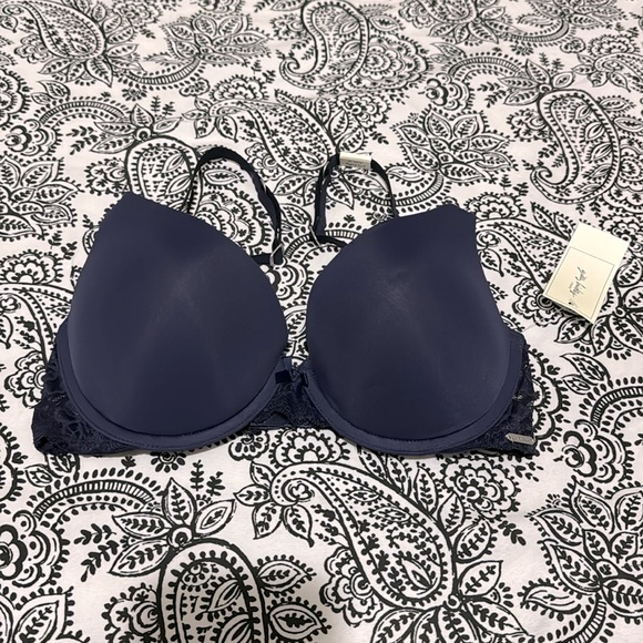 Gilly Hicks | Intimates & Sleepwear | Gilly Hicks Push Up Demi Bra Size ...